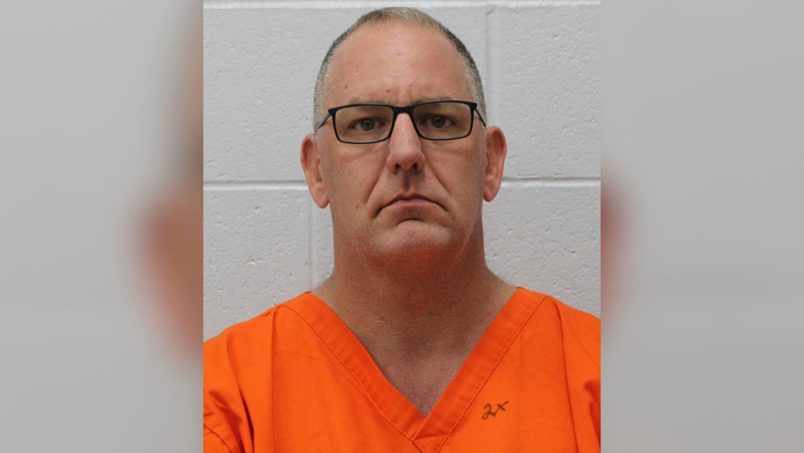 Southern Ill. high school principal facing felony charge resigns ...