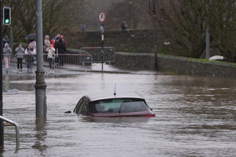 Status orange alert extended to Dublin and Louth as further warnings ...