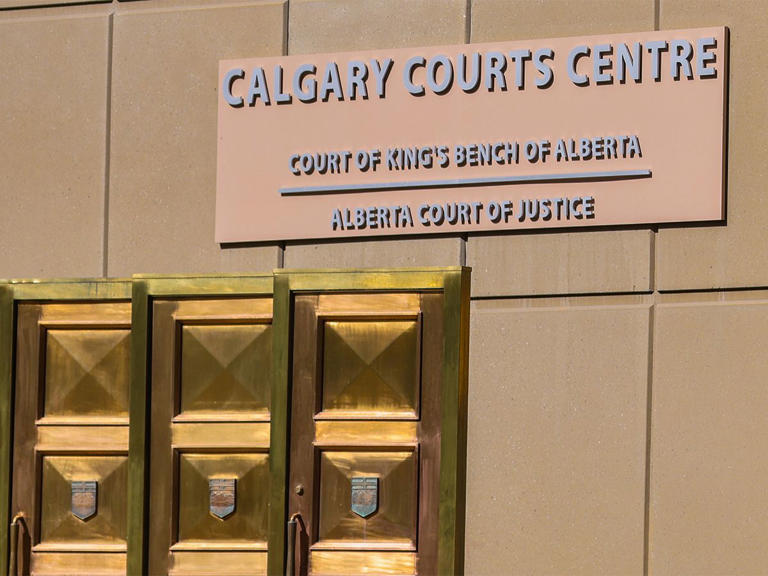 Cochrane conman offers apology in court, just not to the victims he ...