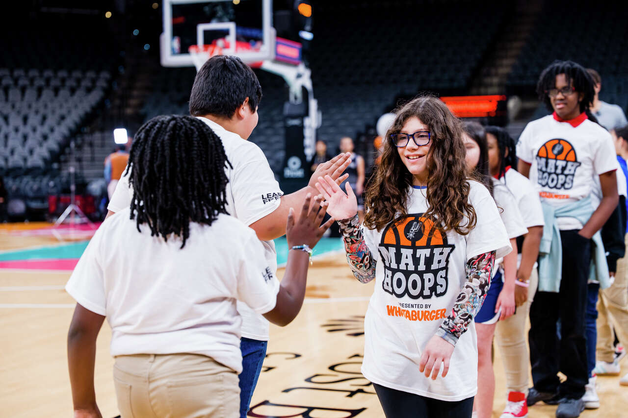 Spurs, Carter Bryant turn Frost Bank Center into classroom for young ...
