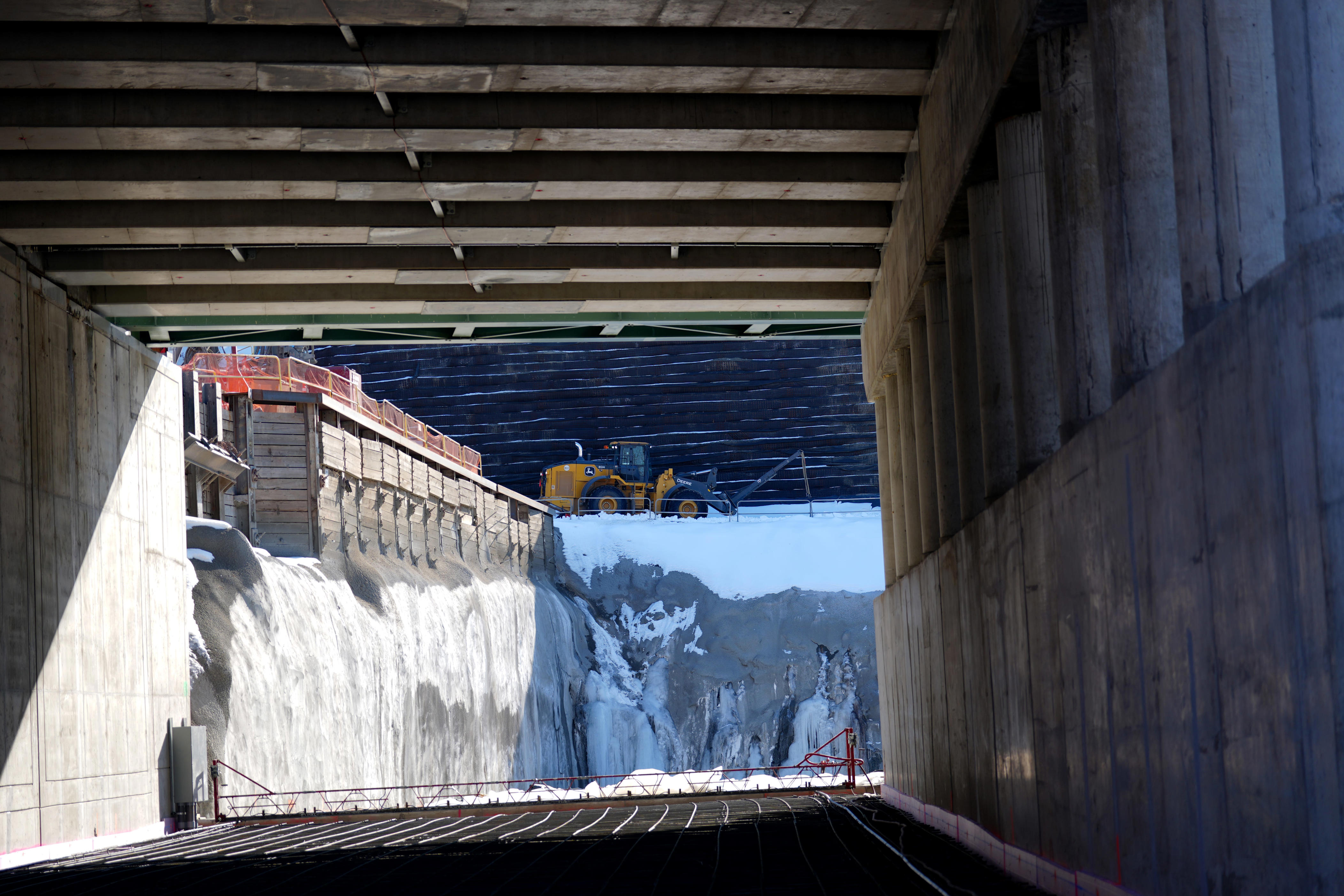 Gateway rail tunnel agency aims to get borers digging. Here's when