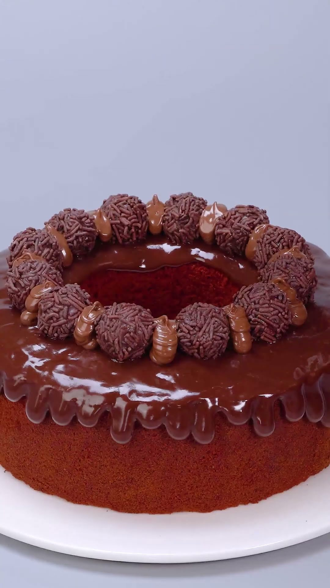 Creative cake recipes and decorating tips