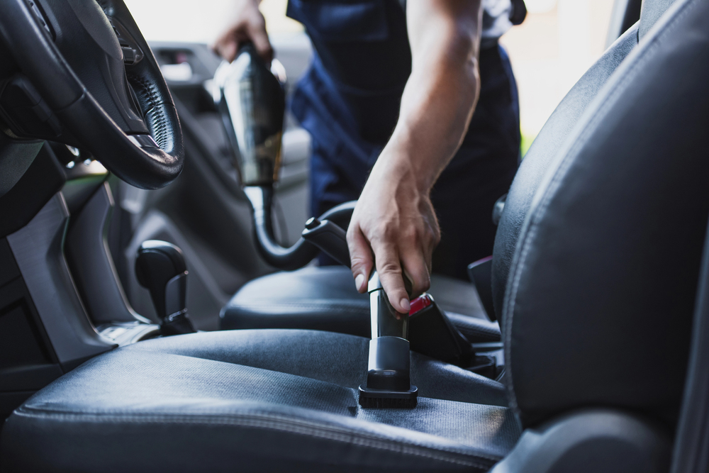 Things you forget to clean in the car