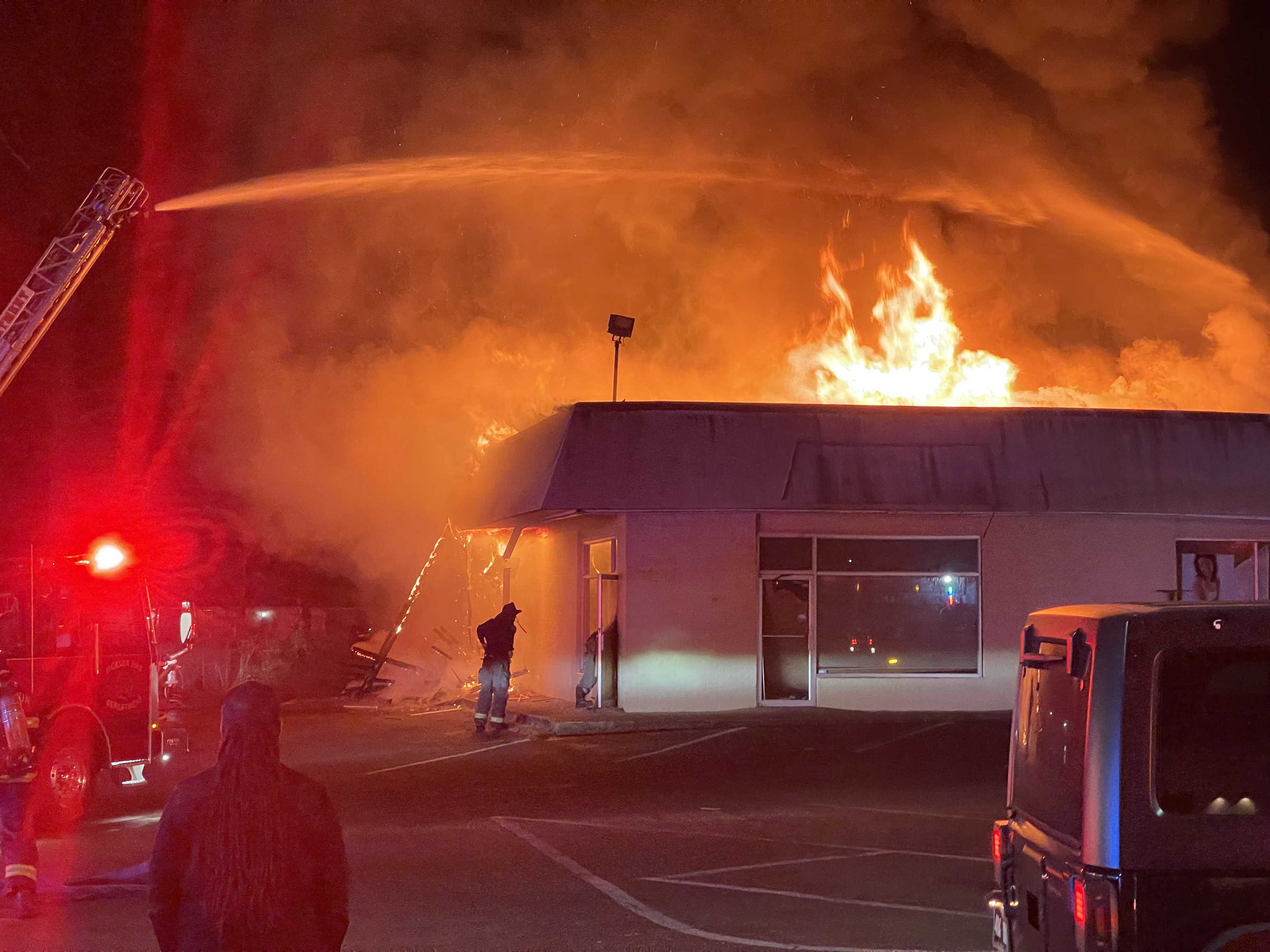 Jackson firefighters battle freezing temperatures overnight to contain ...