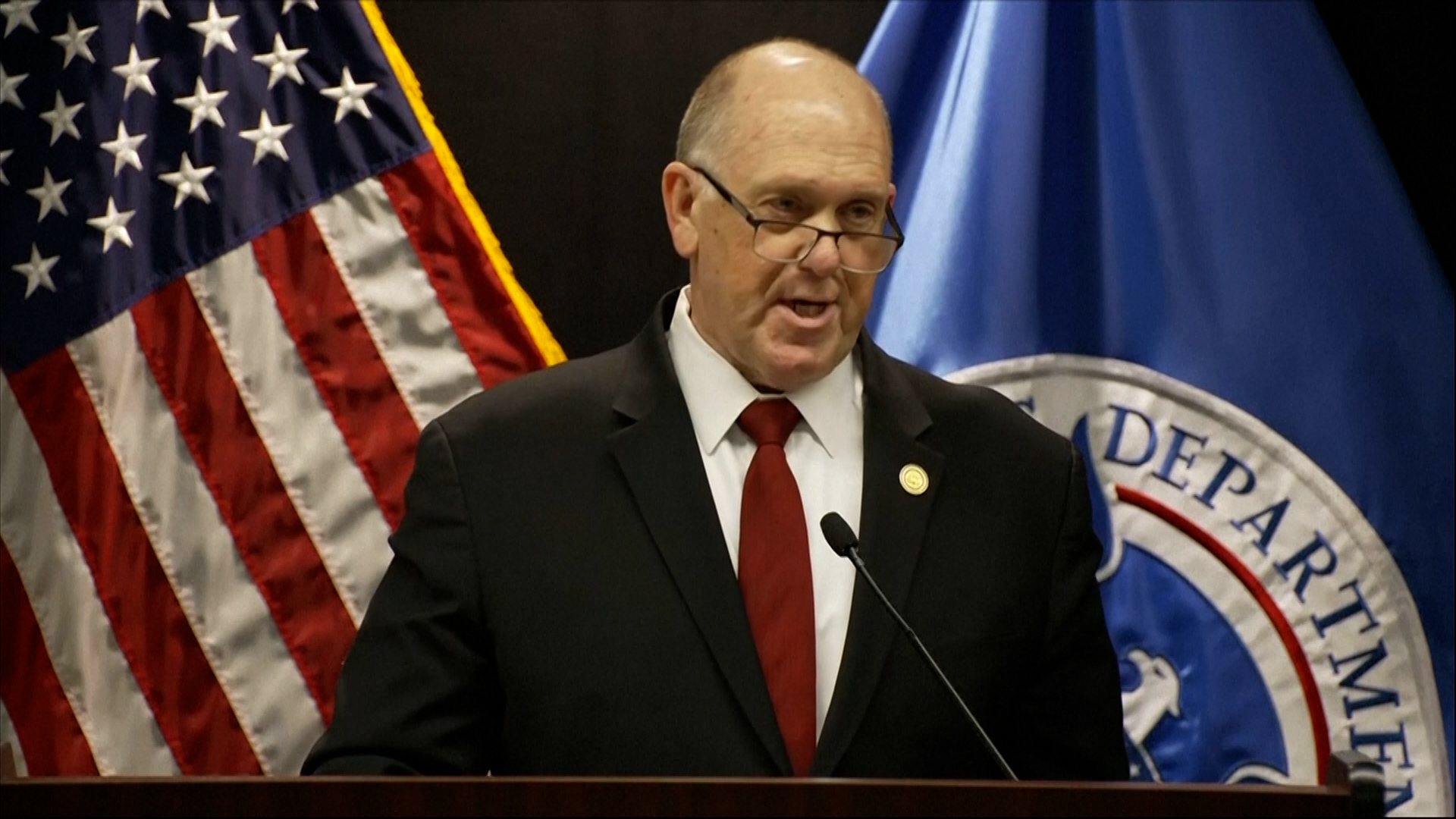 Tom Homan claims all ICE agents instructed to wear body cameras