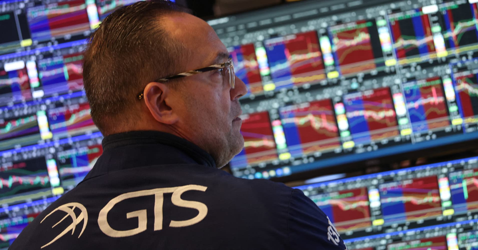 10-year Treasury yield slides after series of weak job market readings