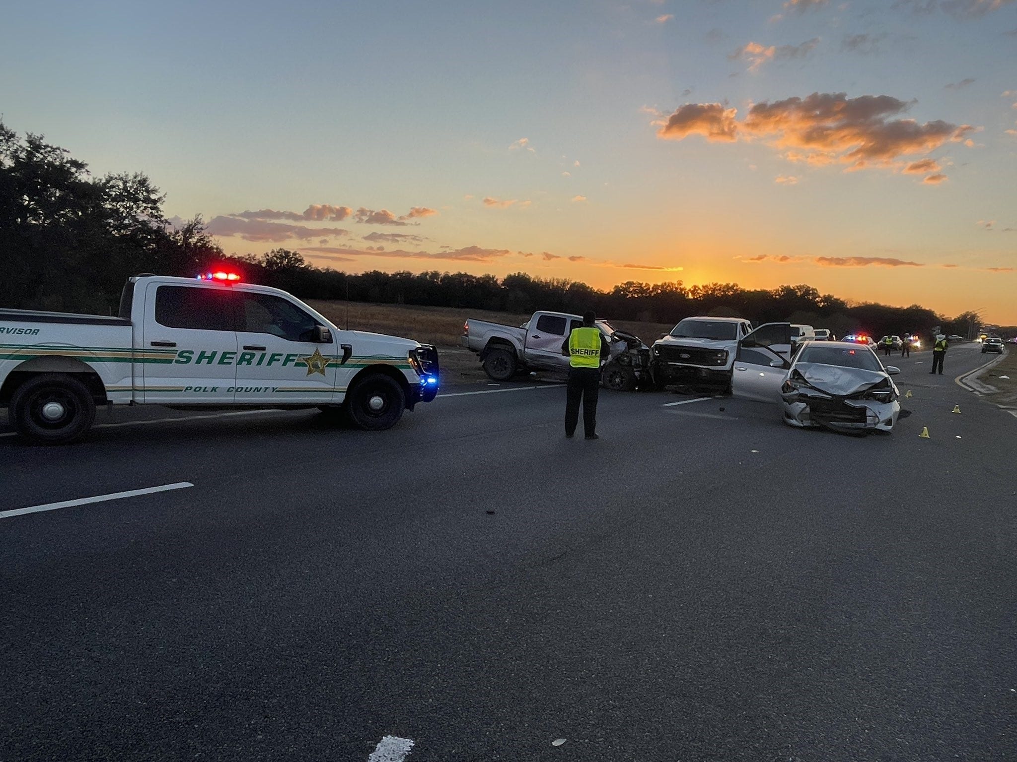 Four people killed in 5-vehicle crash on State Road 60 near Lake Wales