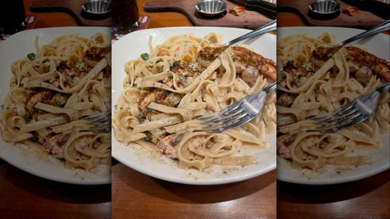 21 popular Outback Steakhouse menu items, ranked worst to best