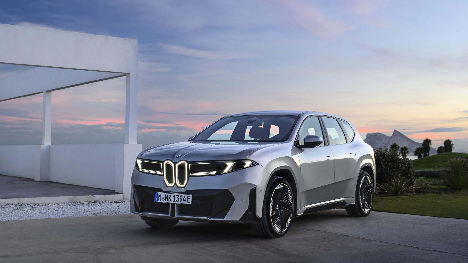 6 luxury SUVs that will see big price drops in early 2026