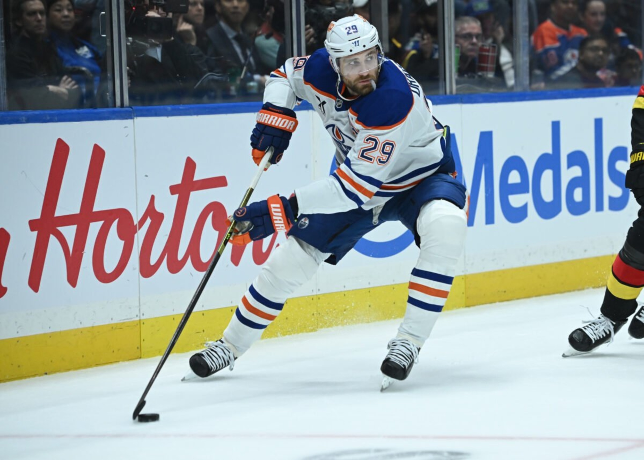 Oilers’ Leon Draisaitl named flag bearer for the German Olympic team