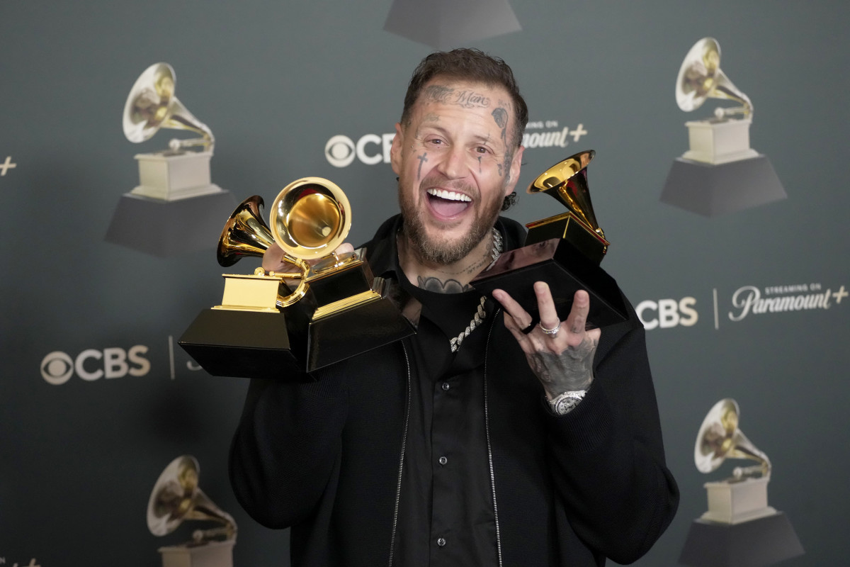 Jelly Roll shares injury details after winning three Grammys despite ...