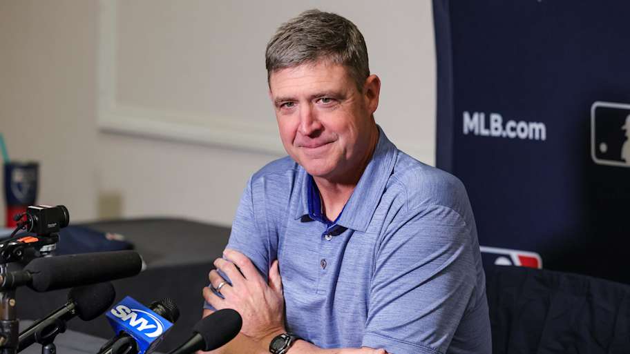 Mariners change their schedule due to a conflict of interest