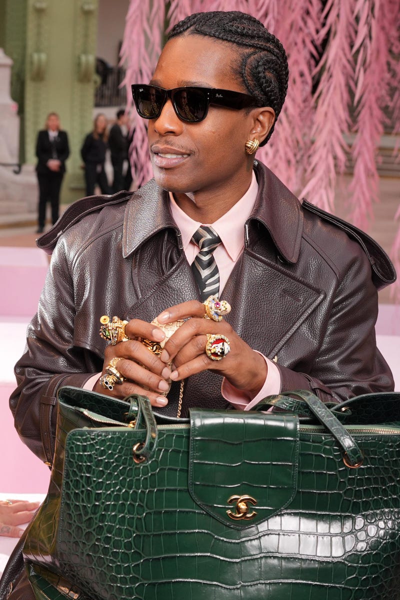 Olivia Dean is Cartier’s newest face