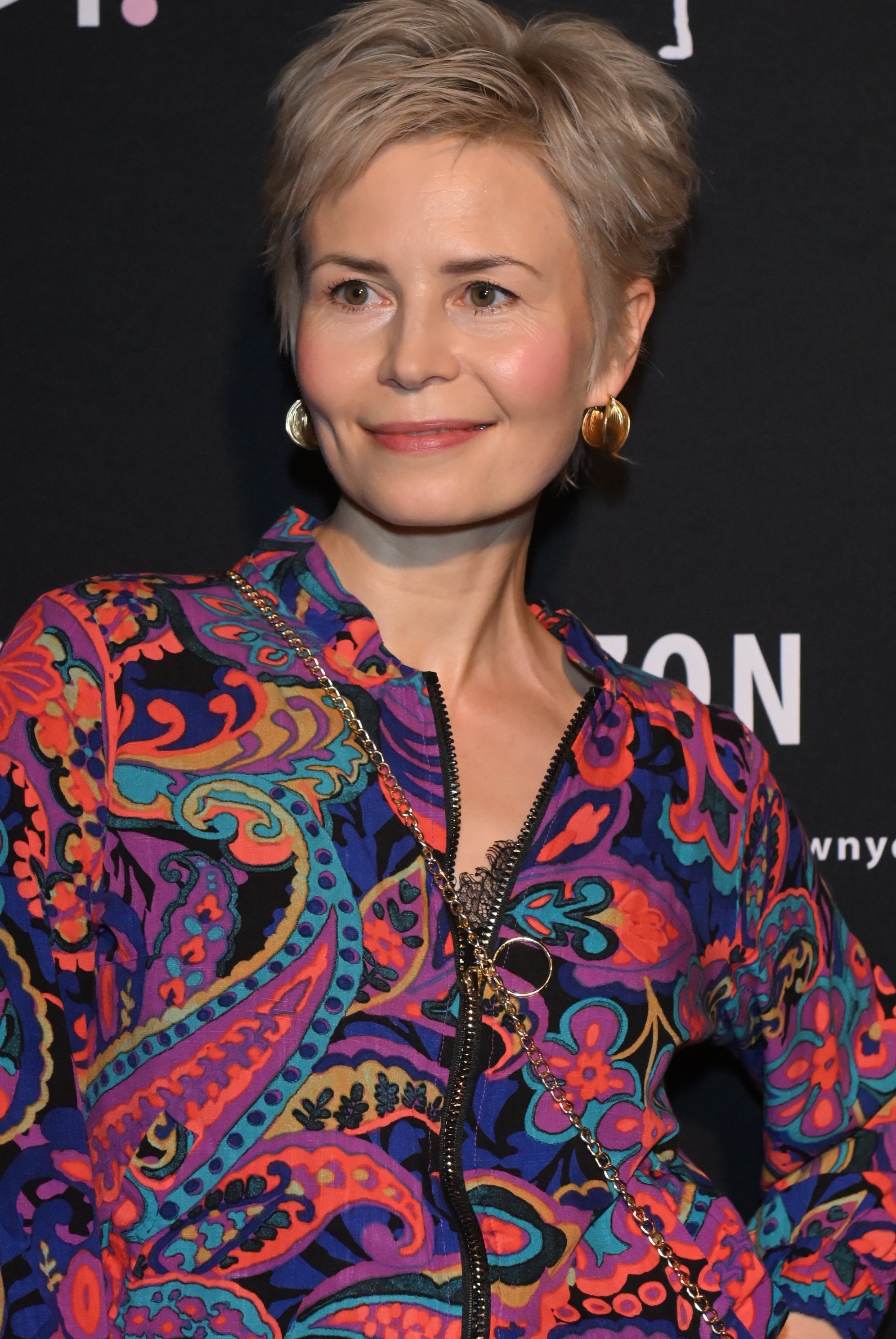 Gwiazdy zapełniły premierę teatralną. Dorota Szelągowska w kracie, a ...