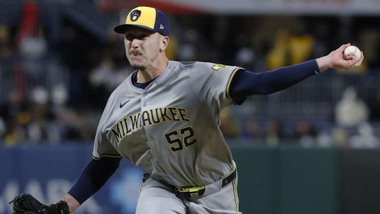 Royals could target pitcher one year removed from 1.73 ERA season