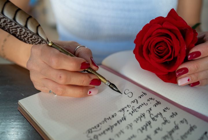 15 tips for writing a love letter your partner will cherish forever