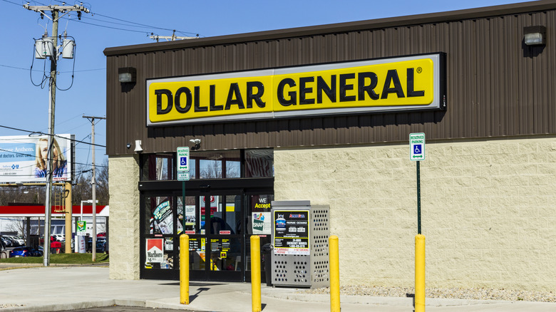 7 reasons dollar stores can sell food for really low prices