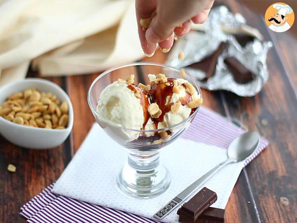 Sundae, sladká americká zmrzlina