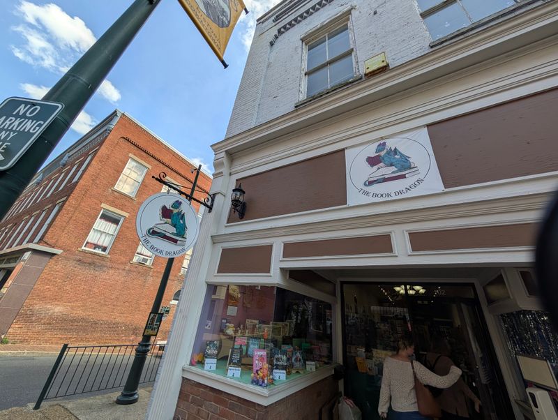 The charming Virginia valley escape with cozy shops and dining delights