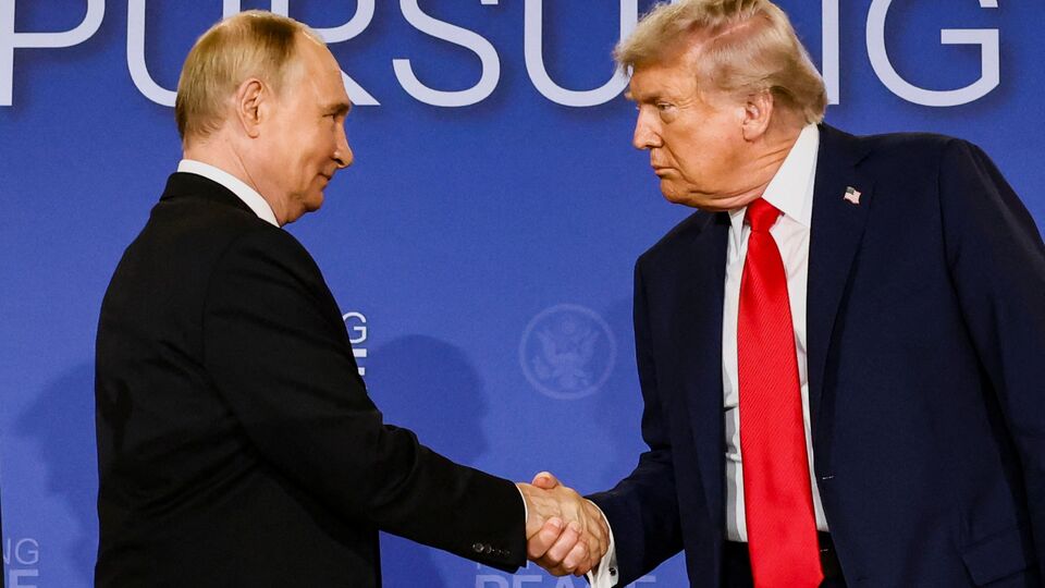 Trump calls for new pact as New START treaty expires between US-Russia ...