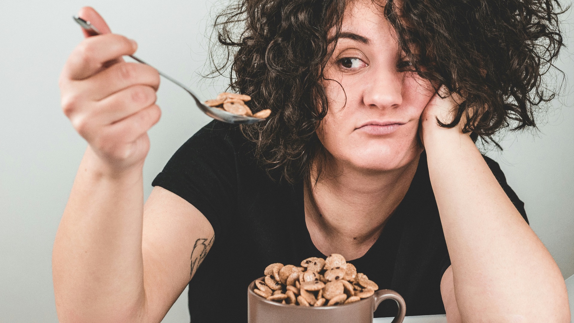 10 Signs You Have a Bad Relationship with Food & 10 You Have a Healthy One