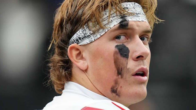 Jaxson Dart's mom Kara steals spotlight in daring outfit at NFL Honors