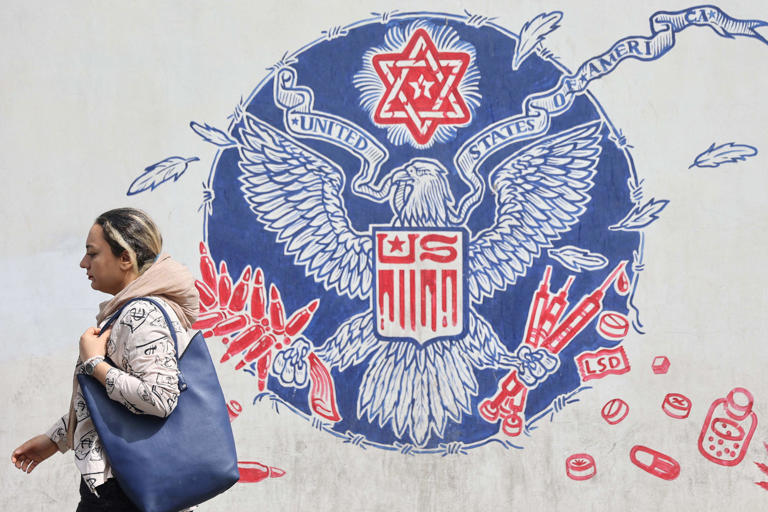 US reiterates call for all citizens to 'leave Iran now,' in security ...