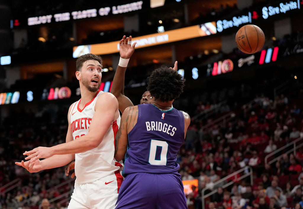 Hornets extend winning streak to 8 games with 109-99 victory over Rockets