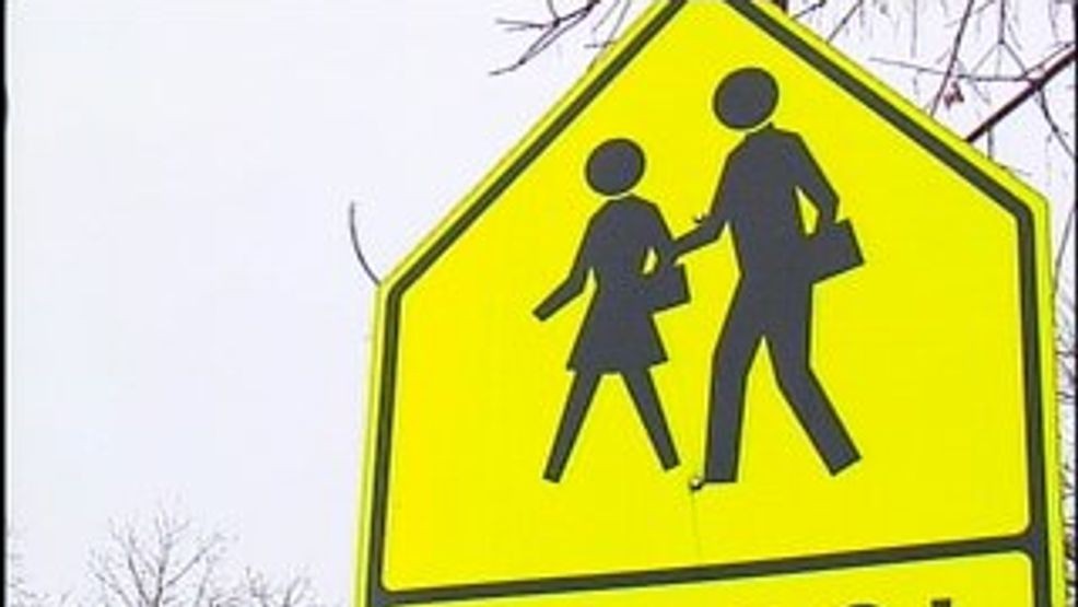 Persistent fog disrupts school schedules, prompts districts to seek ...