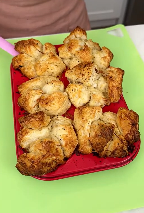 This garlic bread recipe changes everything