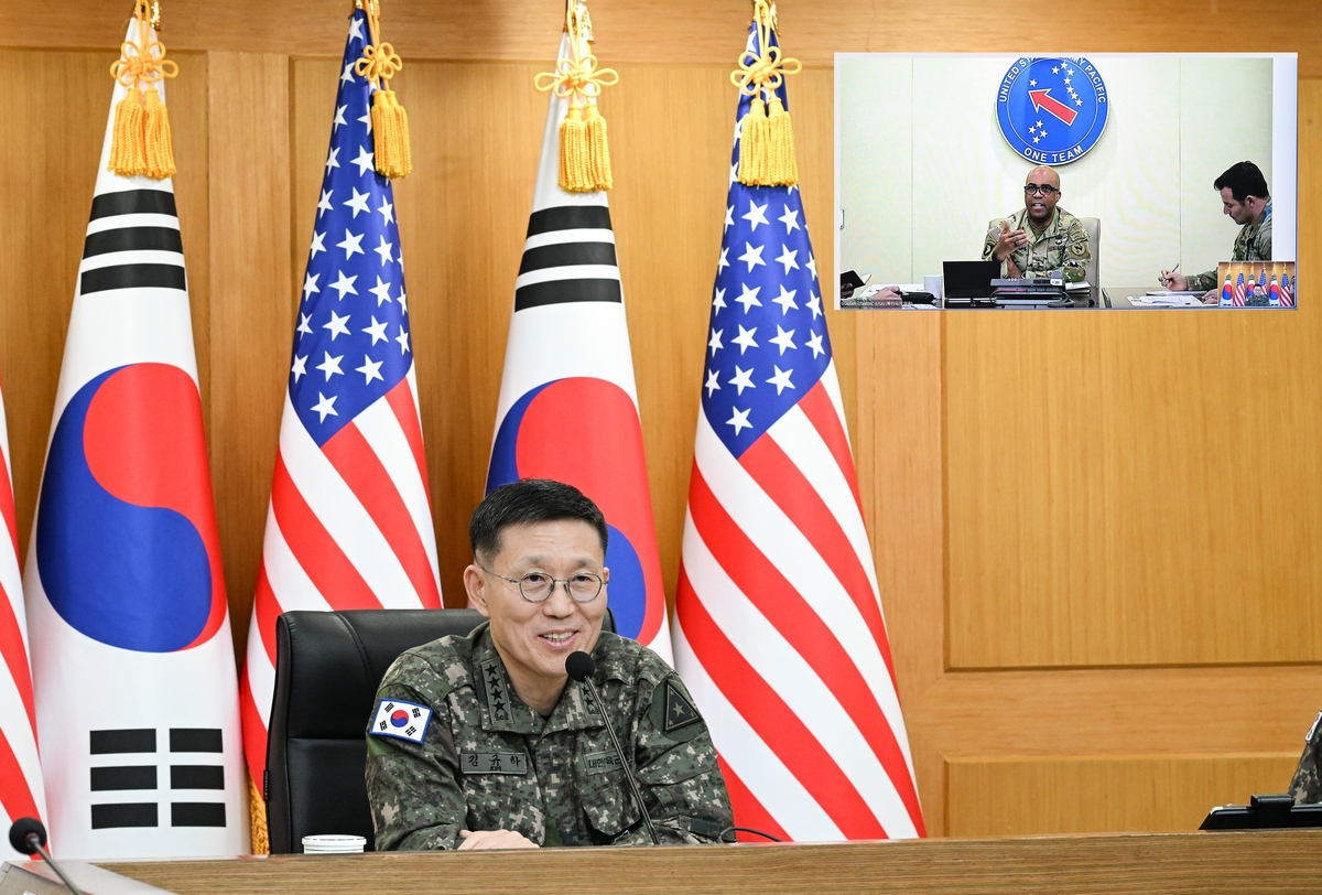 Army chief holds video talks with US Army Pacific commander over security
