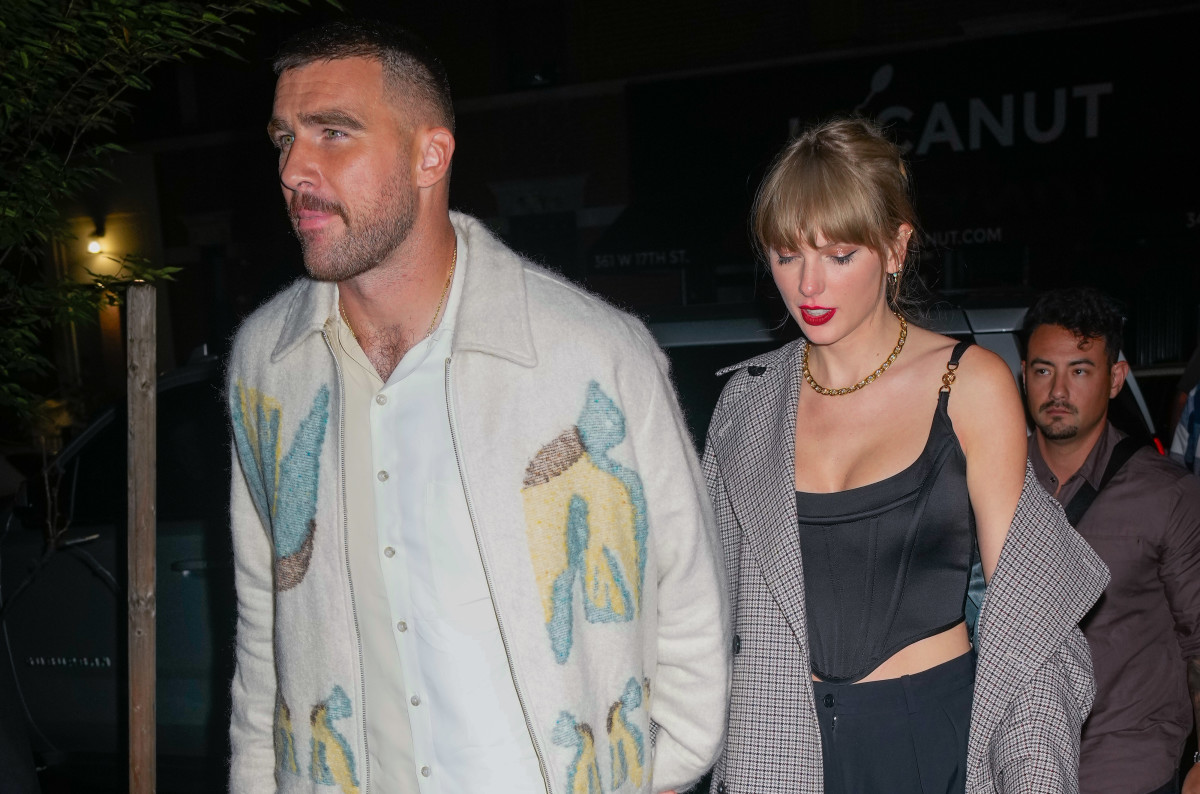Travis Kelce, Taylor Swift's Status for Appearing at NFL Honors