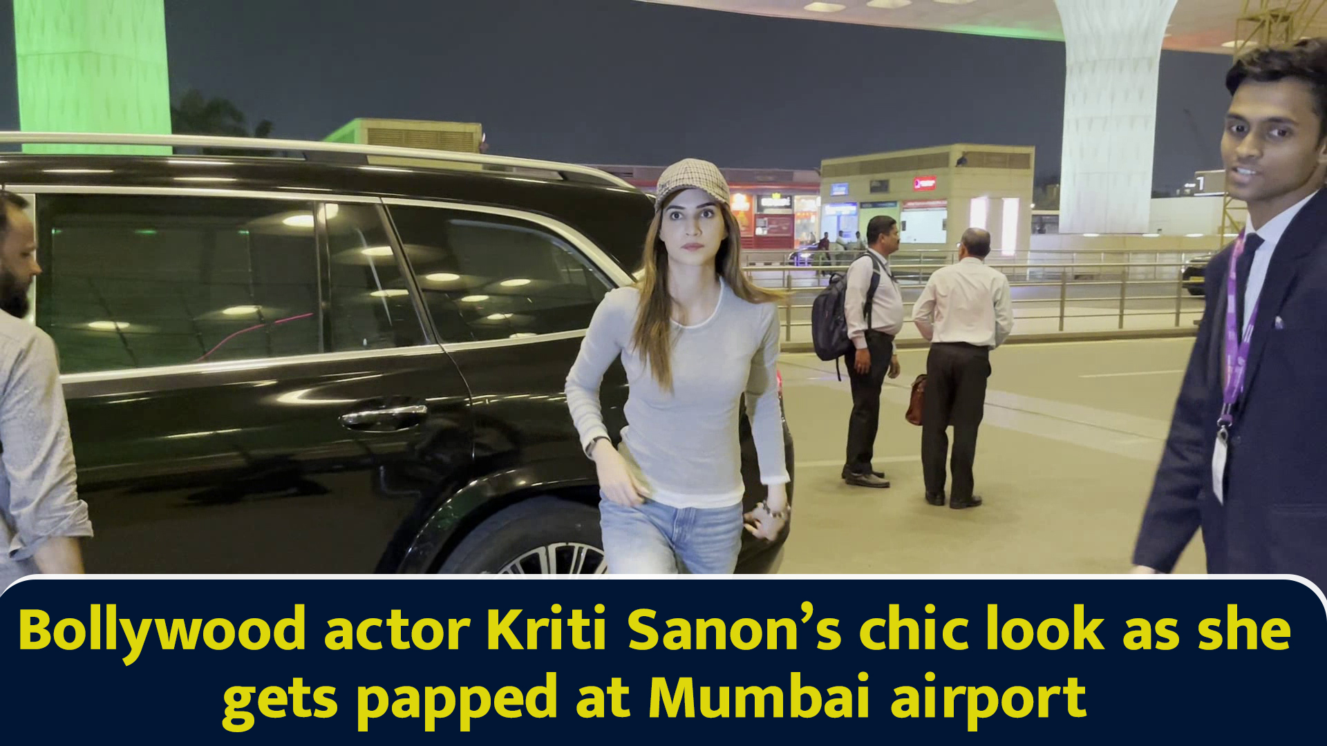Bollywood actor Kriti Sanon’s chic look as she gets papped at Mumbai ...