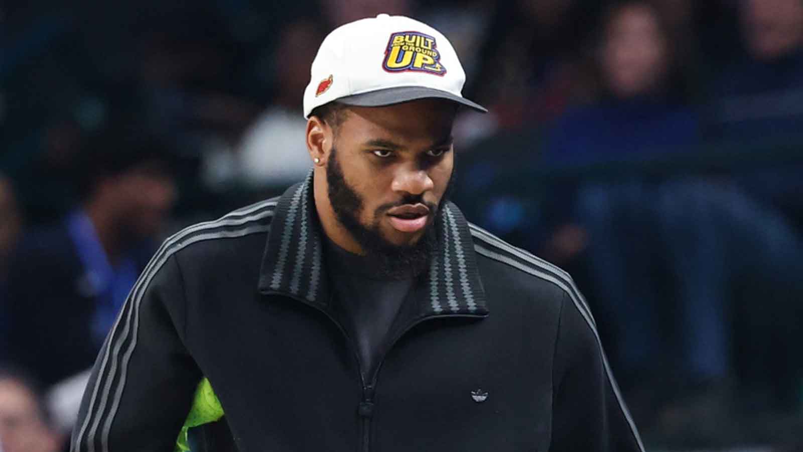 Packers’ Micah Parsons lands another jersey, this time from Donovan ...