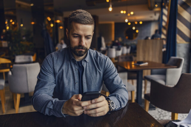 20 blunt signs you’re receiving the bare minimum from your partner