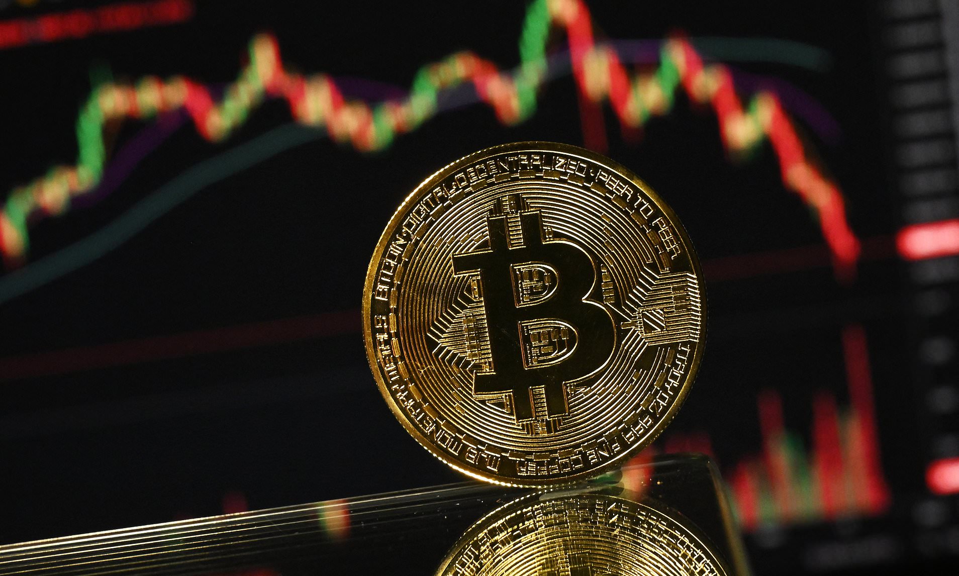 Bitcoin crashes to $60k, losing half of its value in four months - will ...