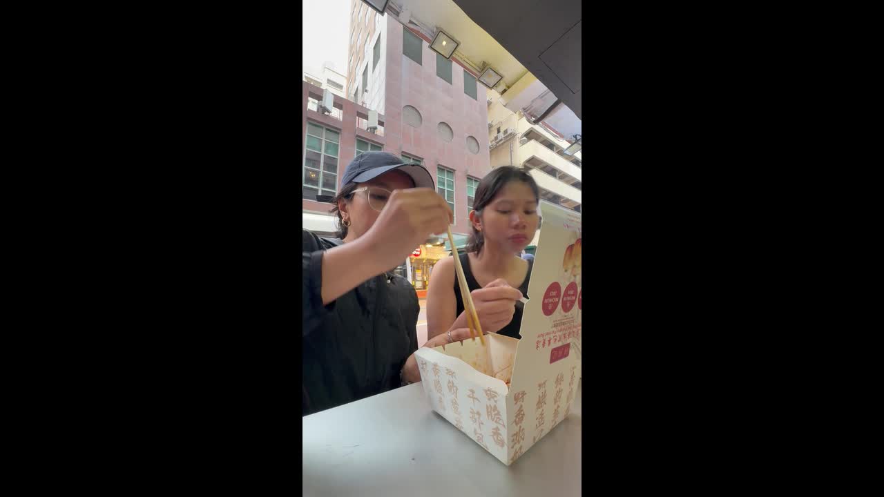 Dumpling bursts and sprays broth all over diner's face