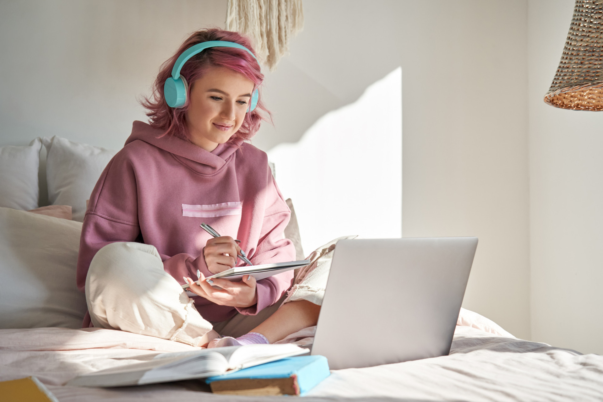 Hacks for learning a new language quickly and effectively