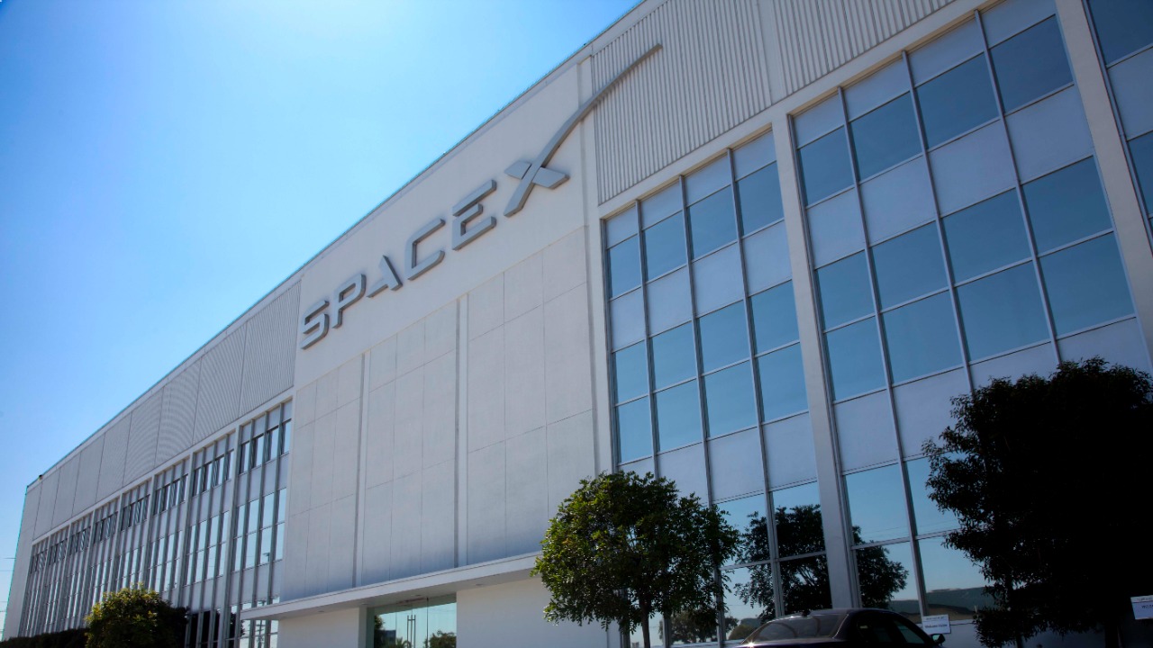 Pentagon urged to investigate SpaceX over suspected Chinese ties