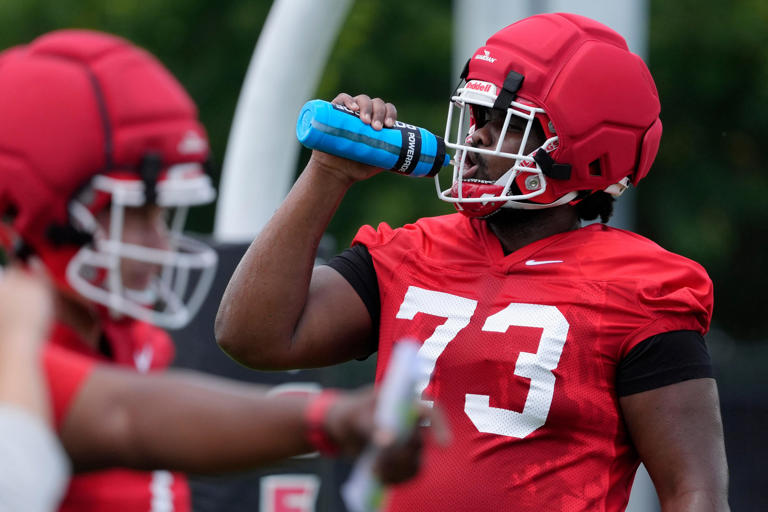 Four-star OT from Broderick Jones' high school commits to Florida