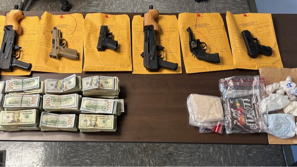 Over 1K grams of fentanyl, several guns found during drug bust in Dayton