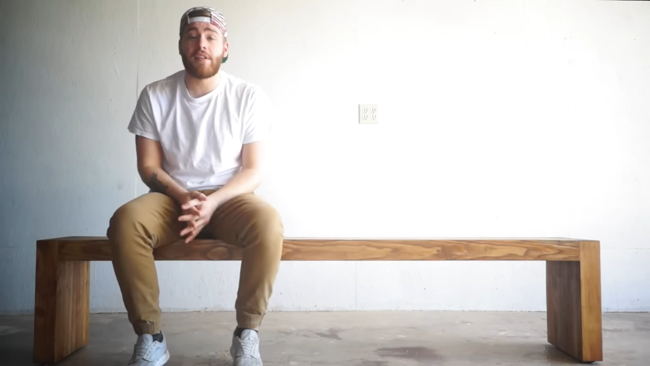 A clean, modern outdoor bench you can build yourself