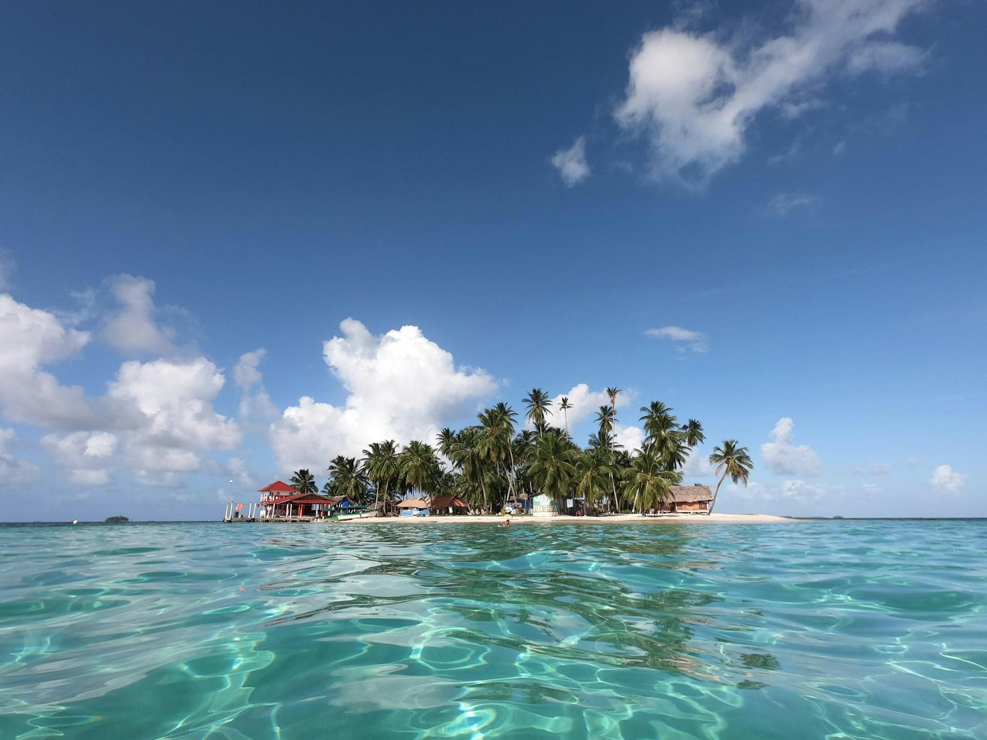 The snowbird destinations Canadians are choosing over Florida
