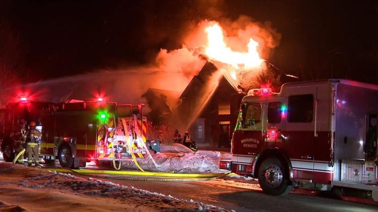 Fire breaks out at Broadview Heights home: See video and photos from ...