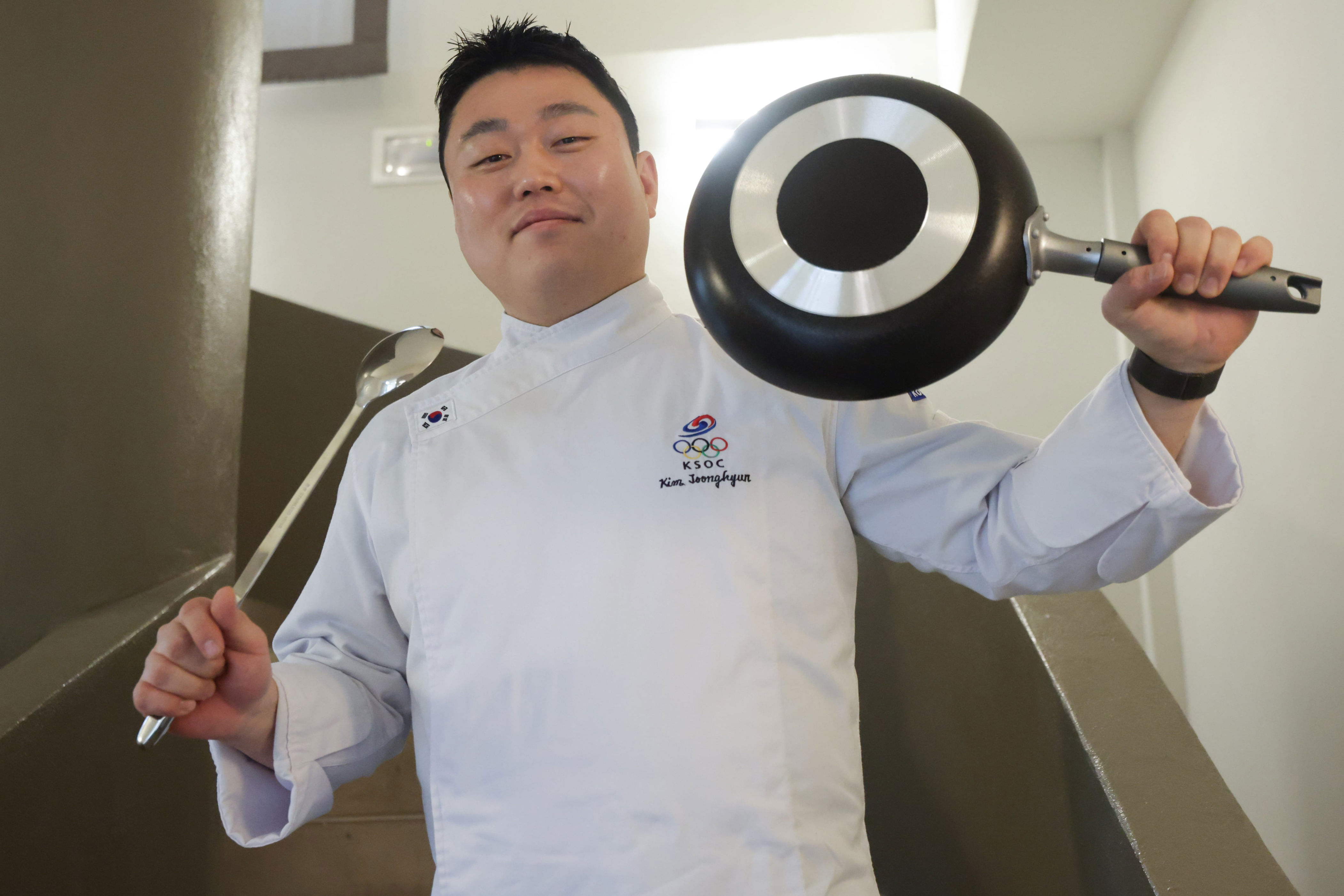 Olympic chef Kim crafts victory meals for South Korean athletes