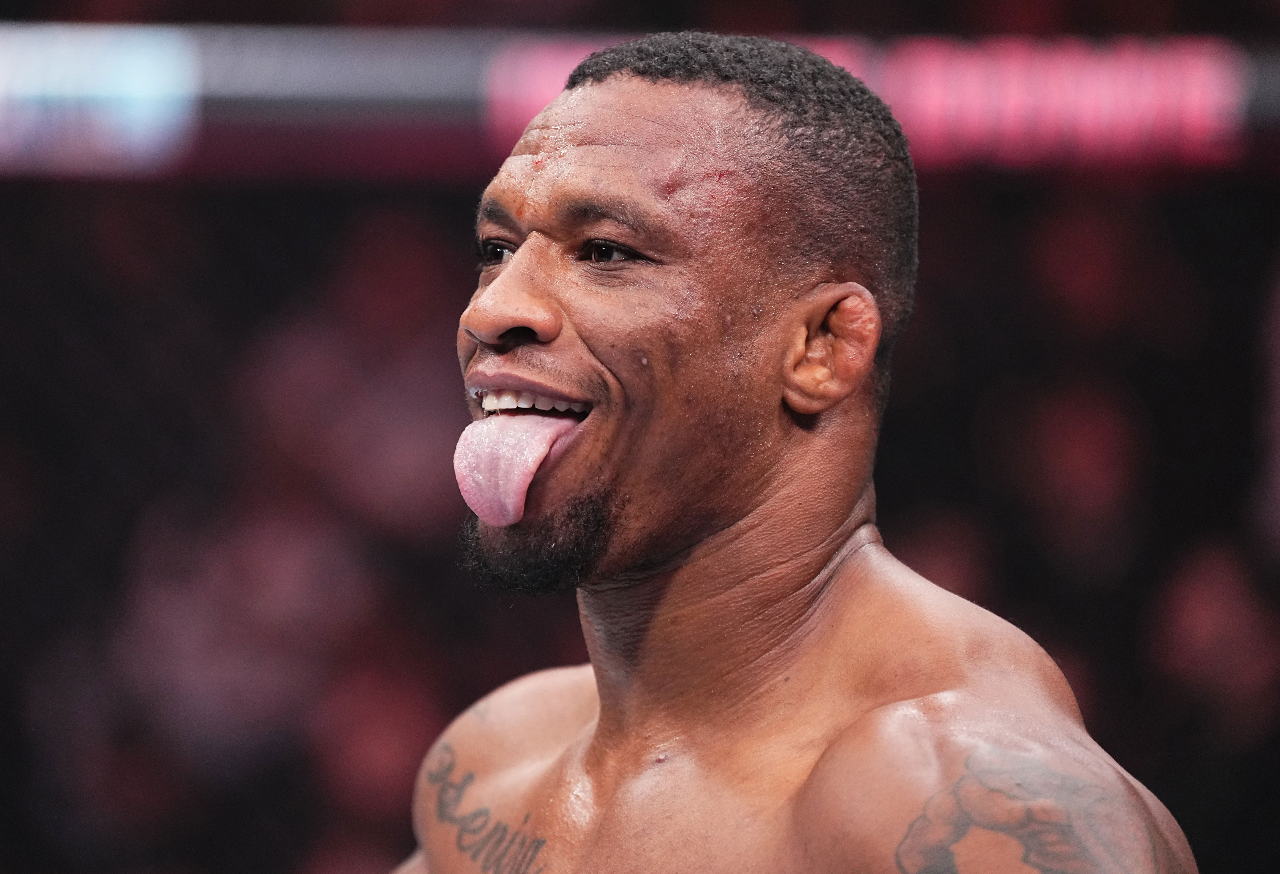 UFC releases No. 8-ranked heavyweight Jailton Almeida after awful fight