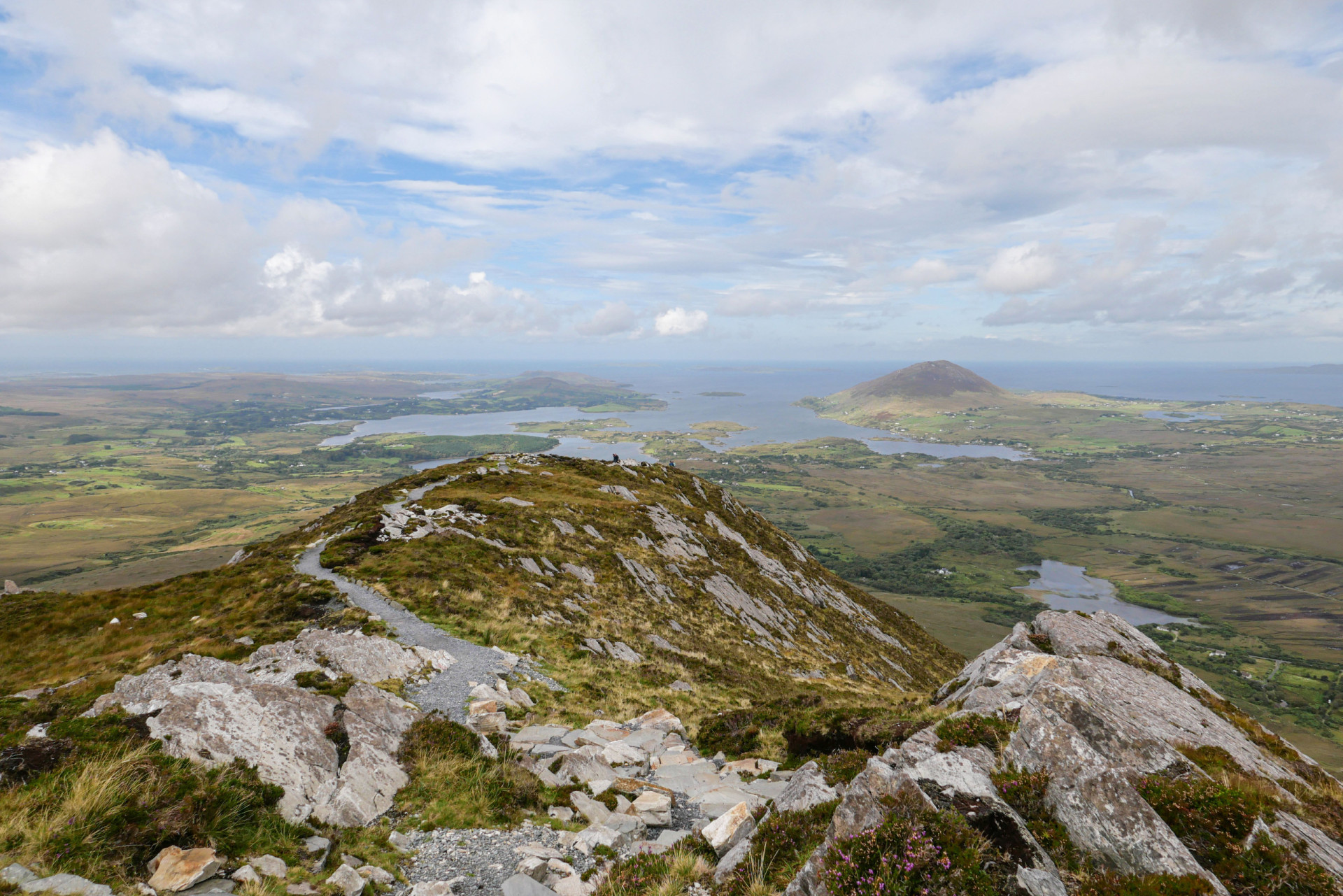 Atemberaubende Ziele entlang Irlands Wild Atlantic Way