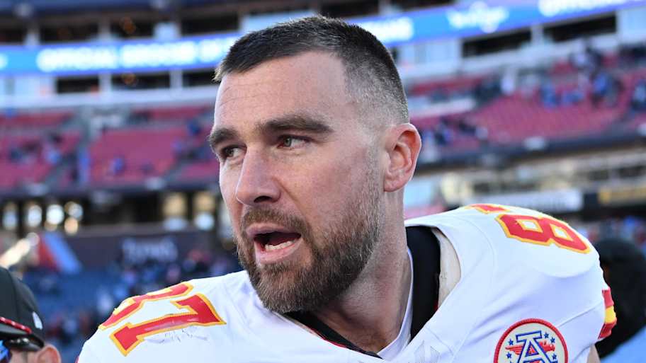 Travis Kelce blames Taylor Swift for viral chair mishap