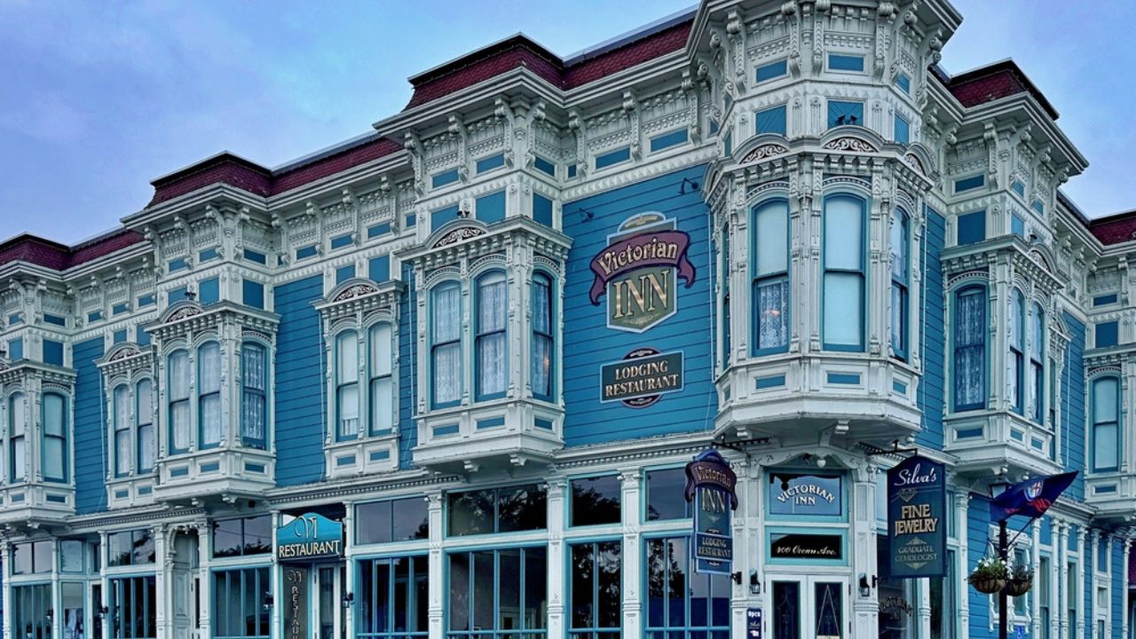 This California dairy town built palaces out of butterfat money