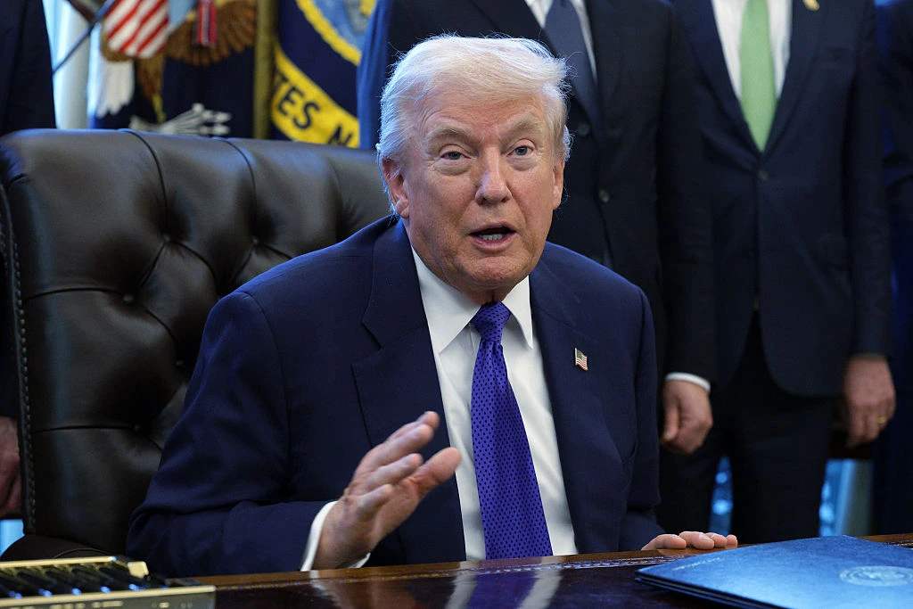 'What happened?': Trump abruptly ends briefing after a sudden medical ...